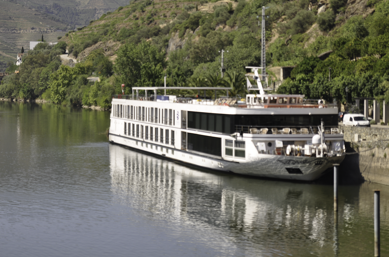 Porto and the Queen Isabel