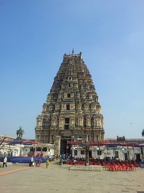 Hampi-a city of ruins and rocks