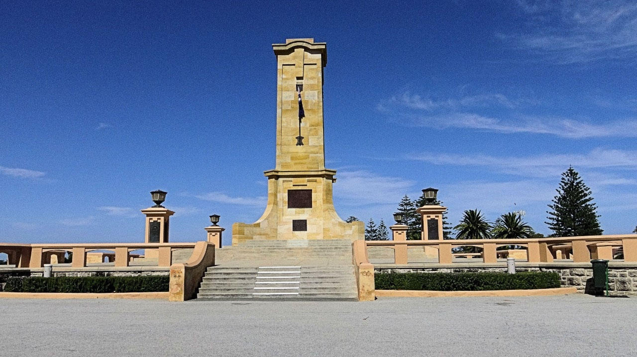 Fremantle & Perth--Tram, Ferry, Train