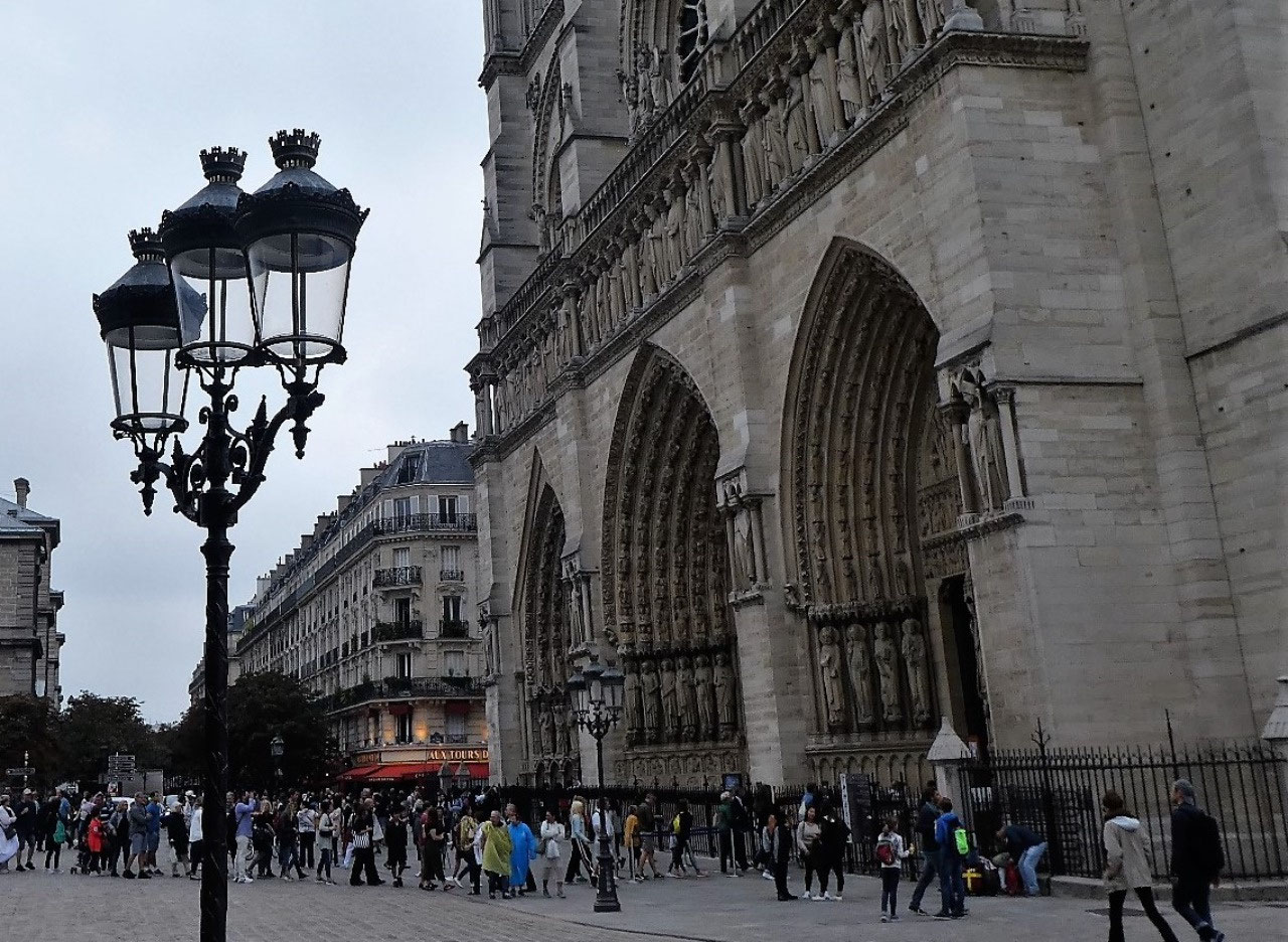 A Family Get Together In Paris